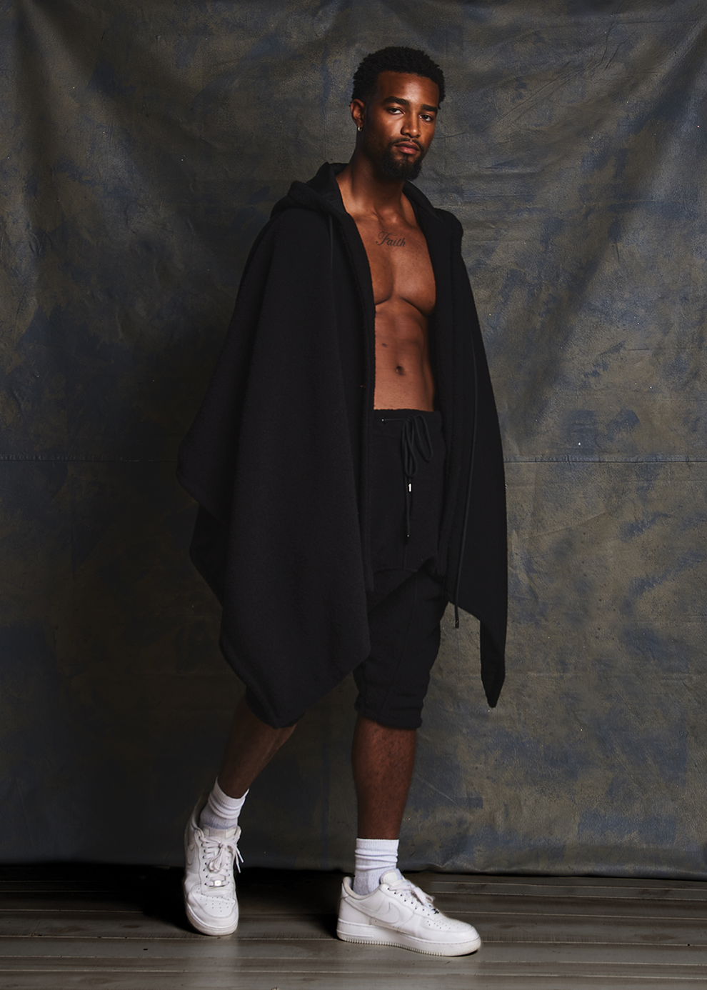 KNITTED CLOAK – MELI